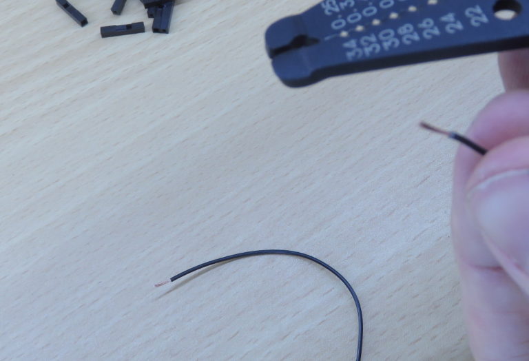 DIY: Y-Adapter Jumper Wire - Michael Schoeffler