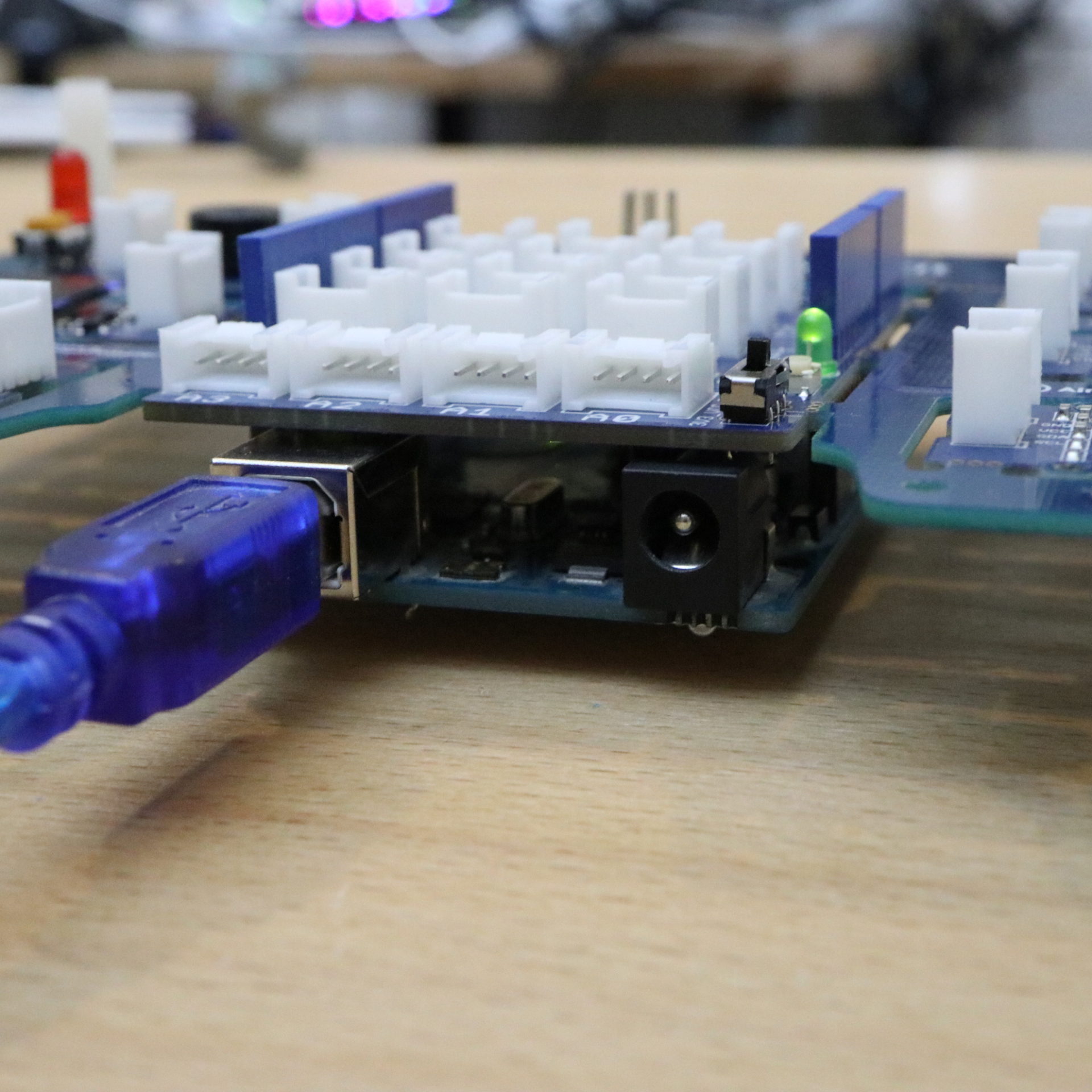 Seeed Studio's Arduino Sensor Kit—What's new? What's different from ...