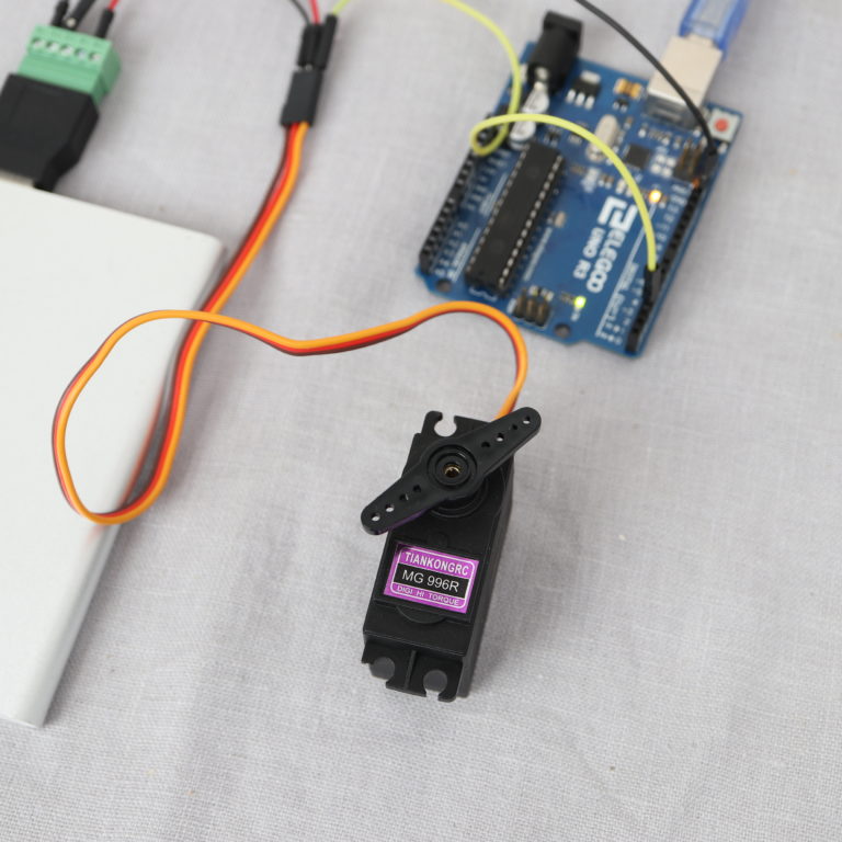 Arduino Tutorial: MG 996R Servo Motor - Michael Schoeffler Arduino Tutorial: MG 996R Servo Motor - Michael Schoeffler